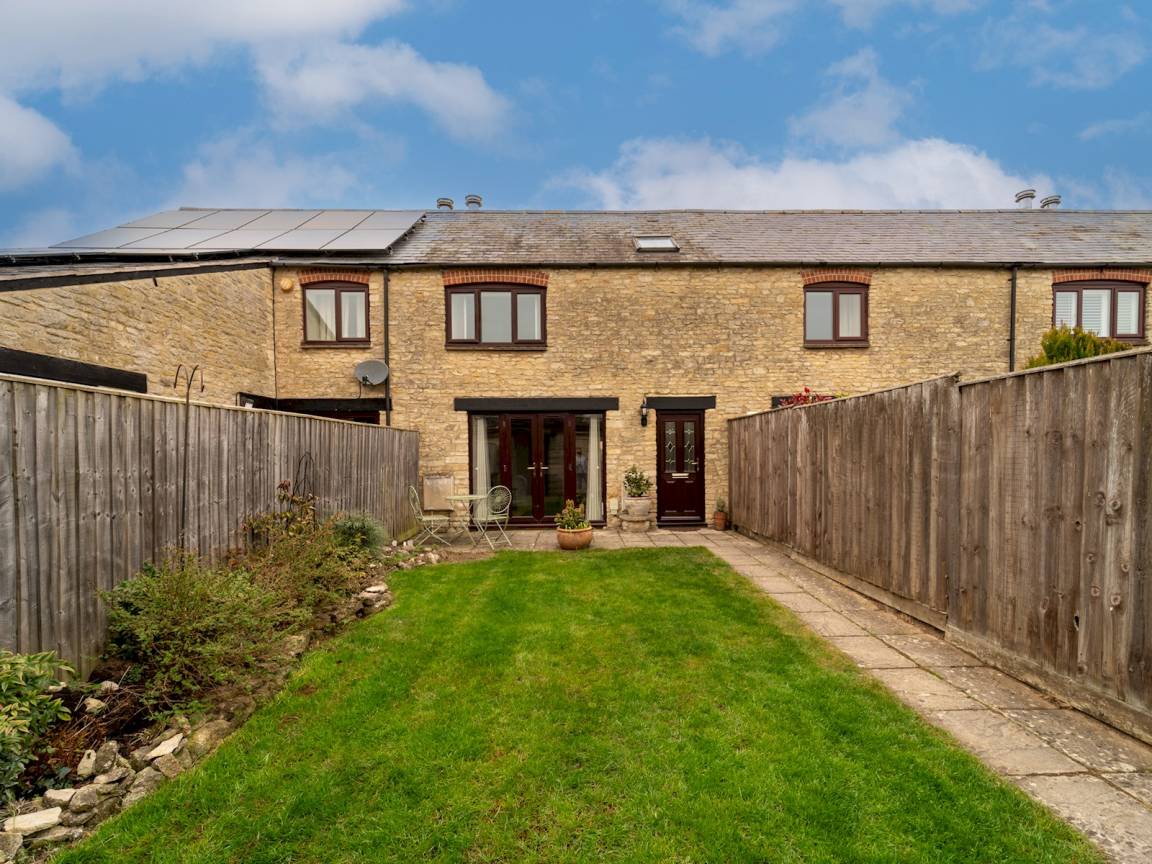 93 M² House ∙ 2 Bedrooms ∙ 4 Guests - Oxford