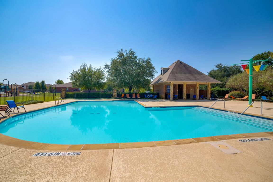 148 M² House ∙ 3 Bedrooms ∙ 6 Guests - Mesquite, TX
