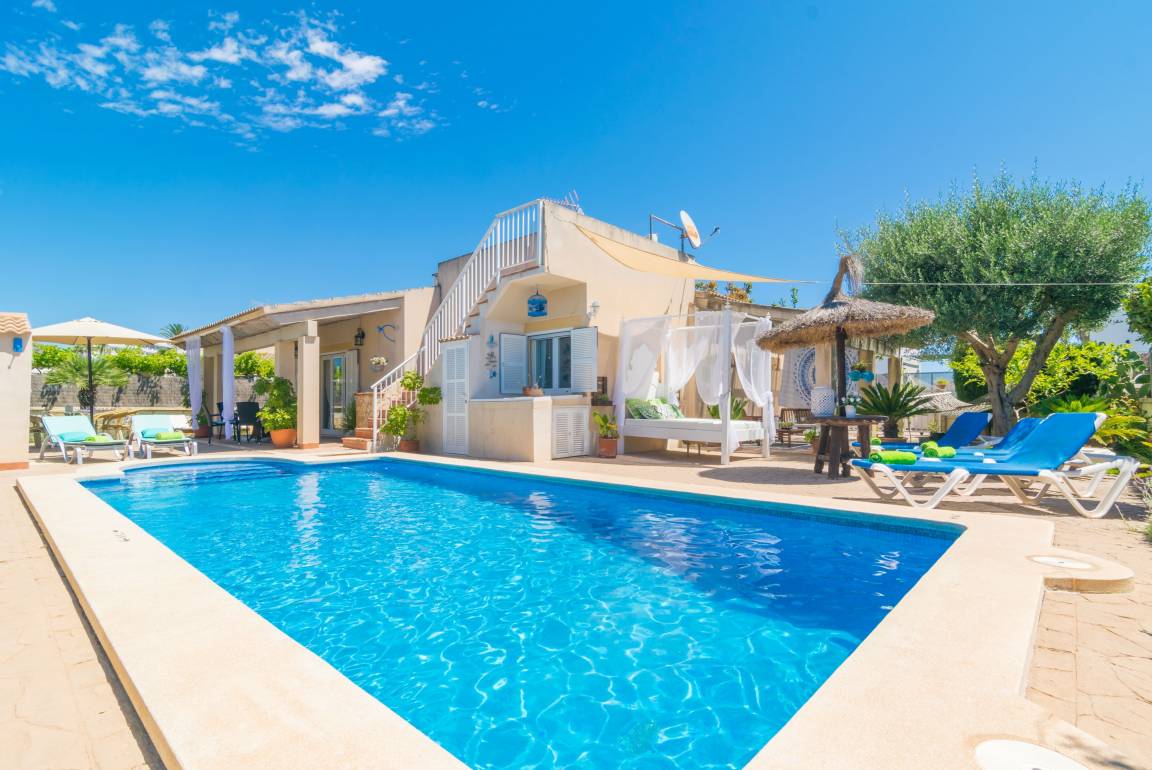 125 M² Villa ∙ 3 Bedrooms ∙ 5 Guests - Alcúdia