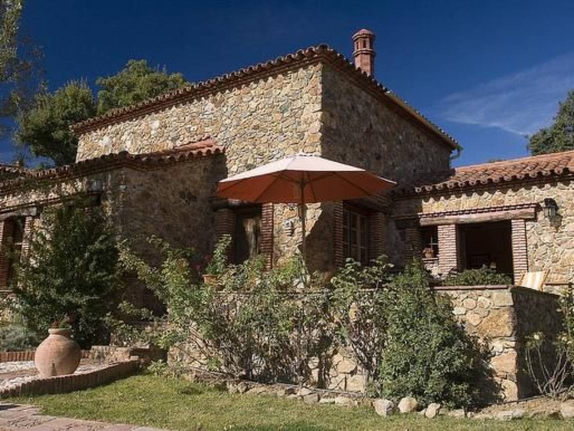70 M² Casa ∙ 2 Habitaciones ∙ 4 Huéspedes - Fuenteheridos