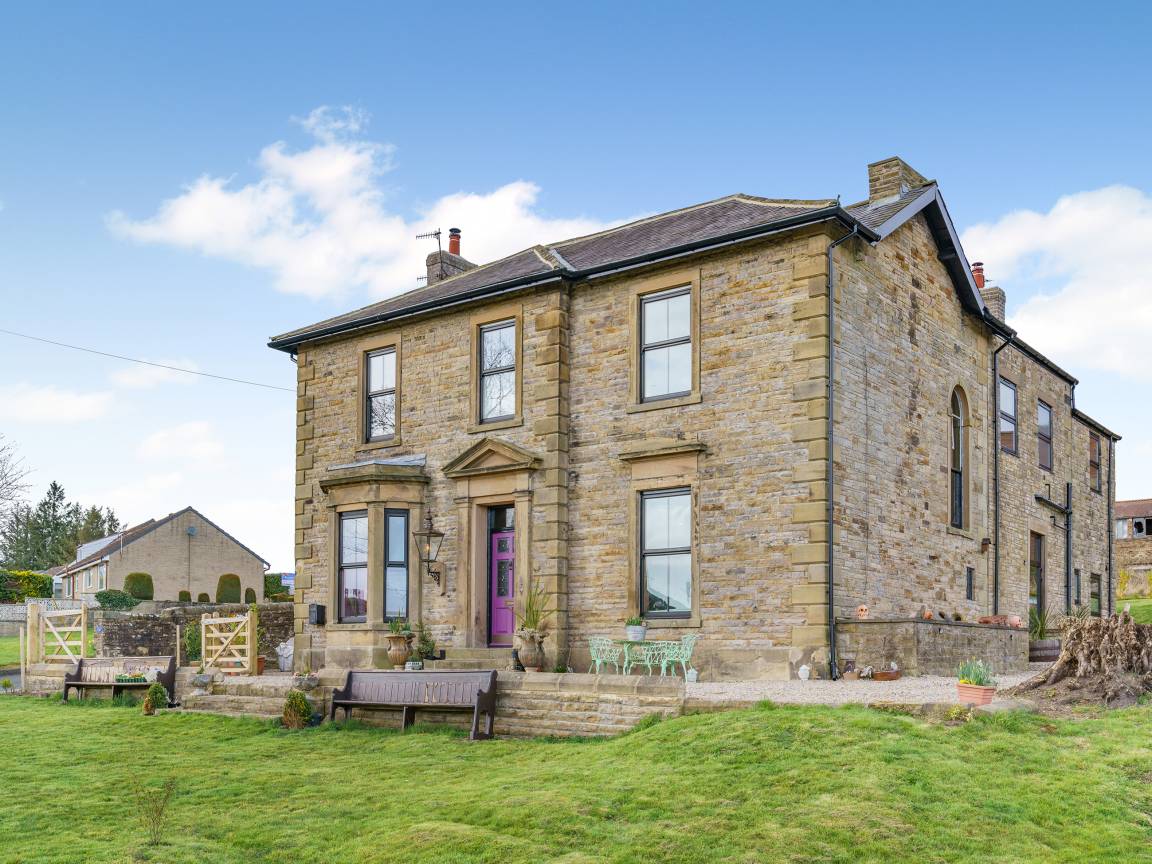 Cottage ∙ 5 Bedrooms ∙ 12 Guests - Haltwhistle