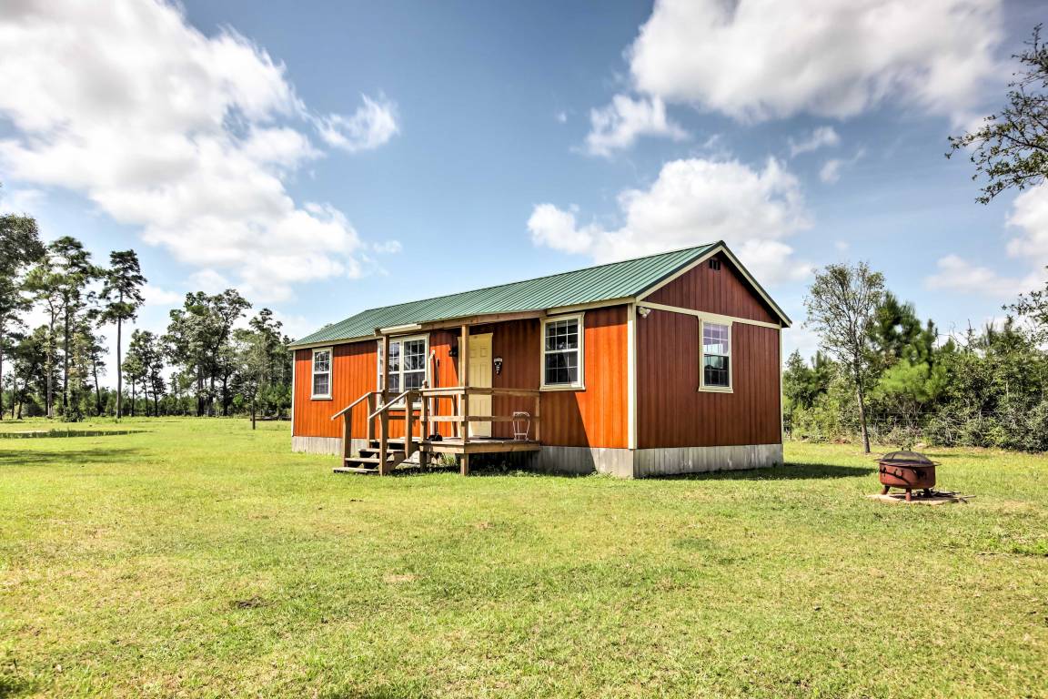 59 M² House ∙ 2 Bedrooms ∙ 6 Guests - Texas Renaissance Festival