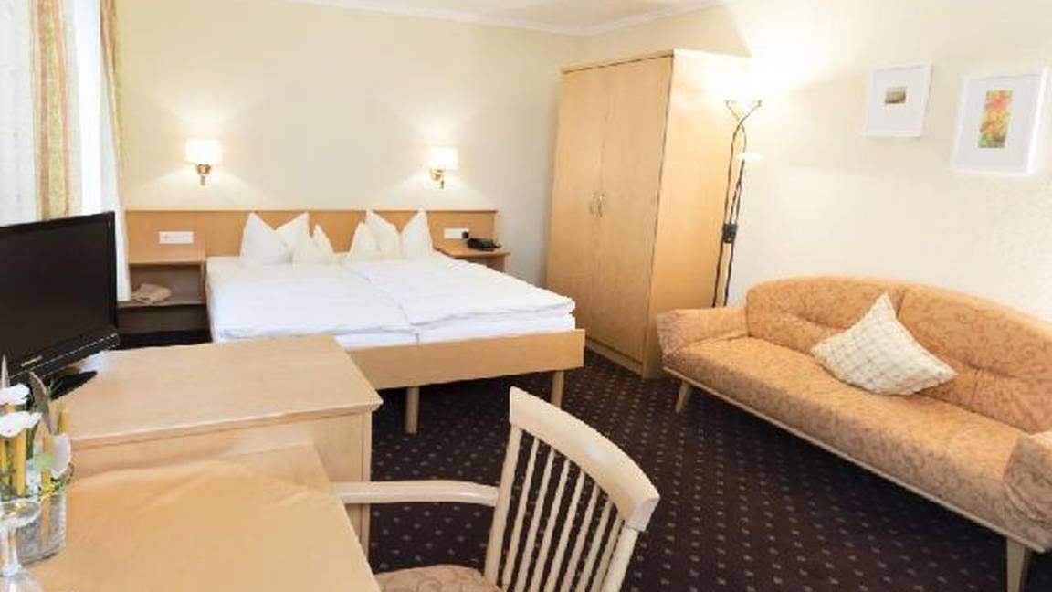 25 M² Hotel ∙ 1 Bedroom ∙ 2 Guests - Bad Füssing
