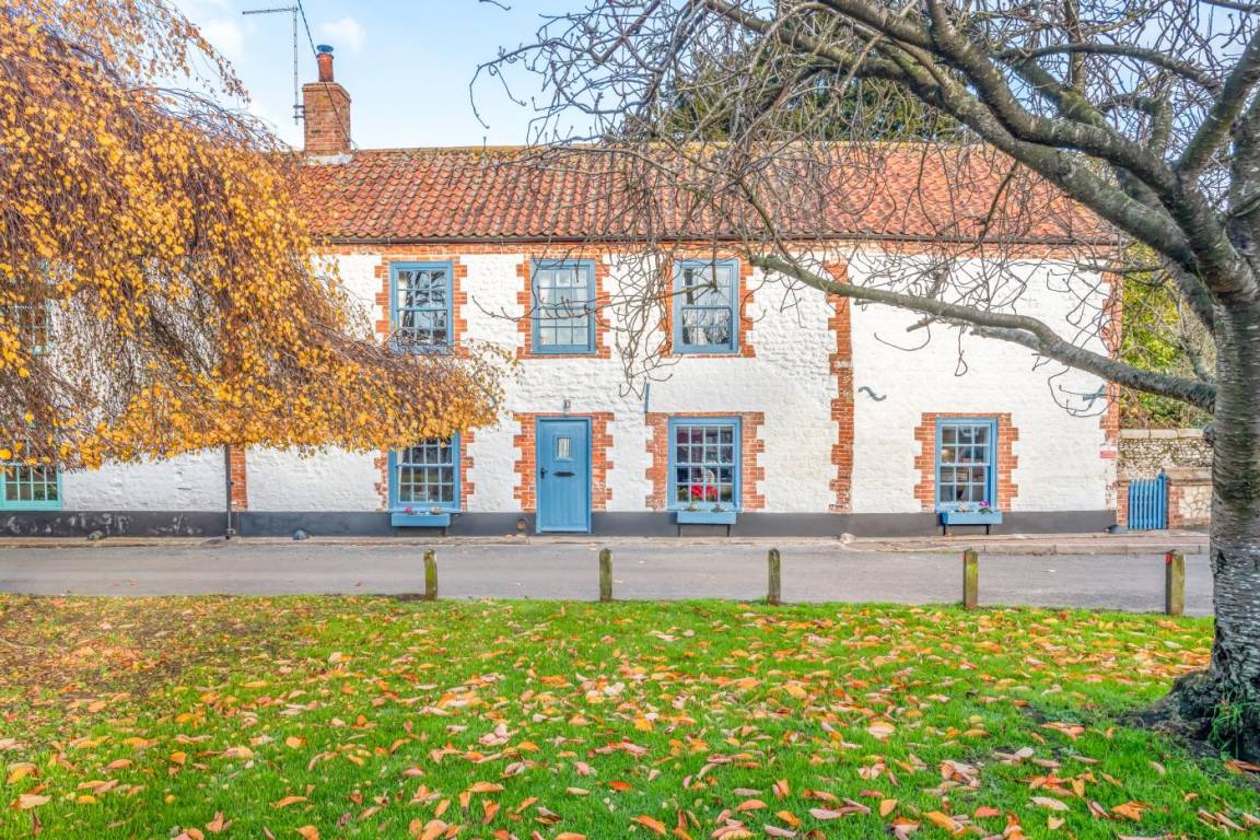 Cottage ∙ 3 Bedrooms ∙ 6 Guests - Brancaster