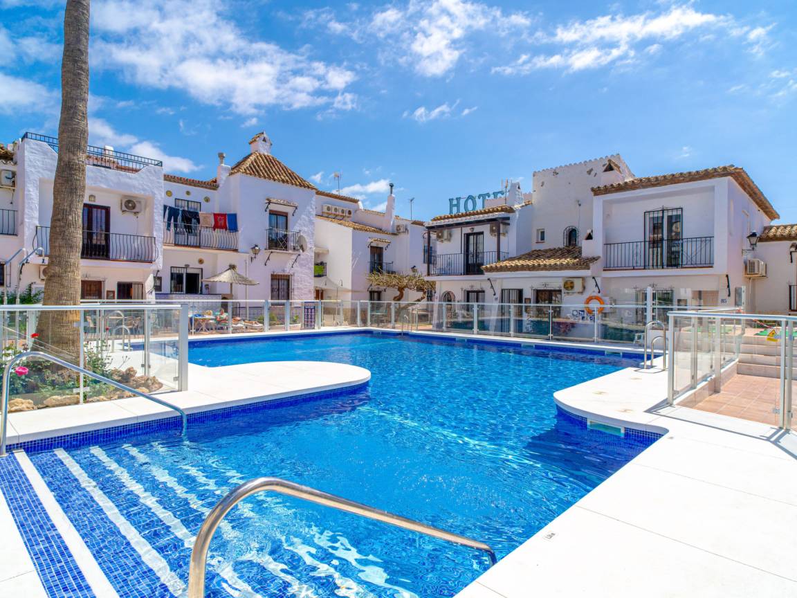 90 M² Huis ∙ 1 Slaapkamer ∙ 4 Gasten - Nerja