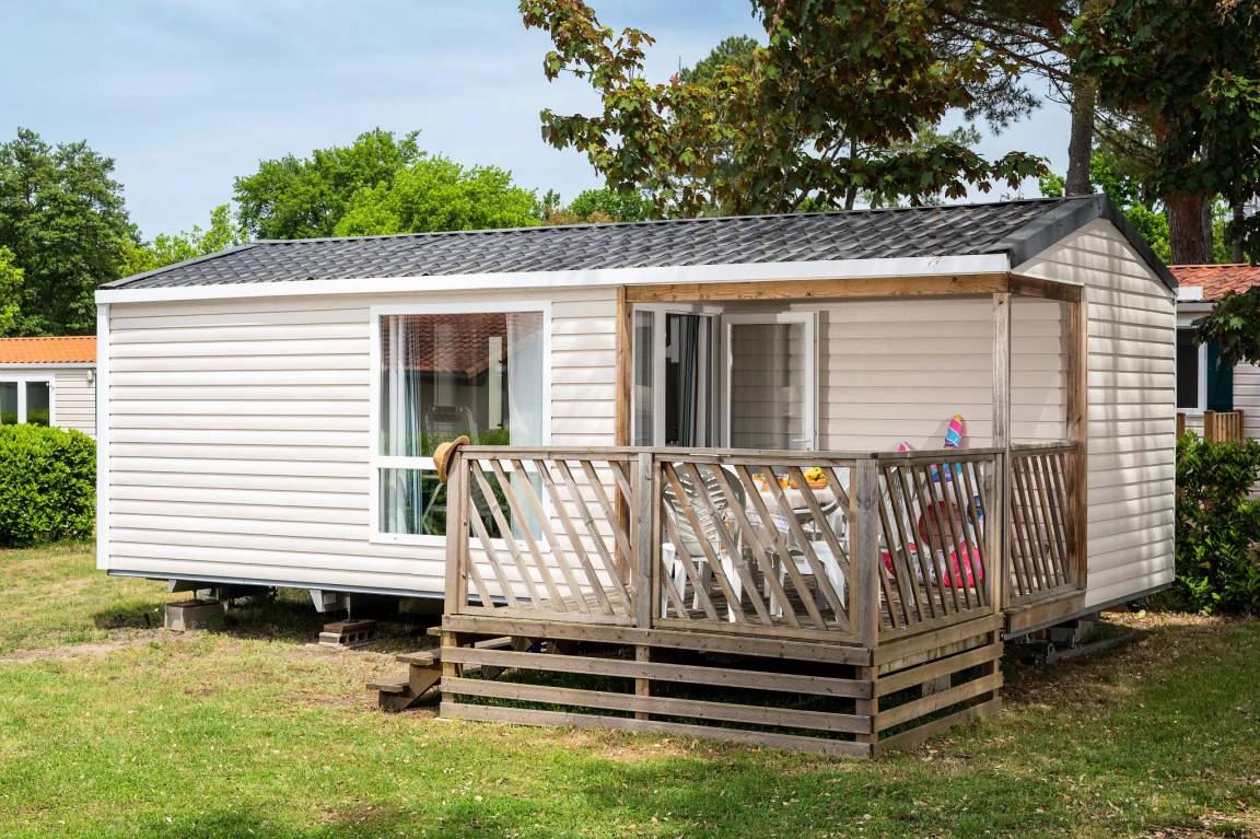 27 M² Mobilheim ∙ 2 Schlafzimmer ∙ 4 Gäste -