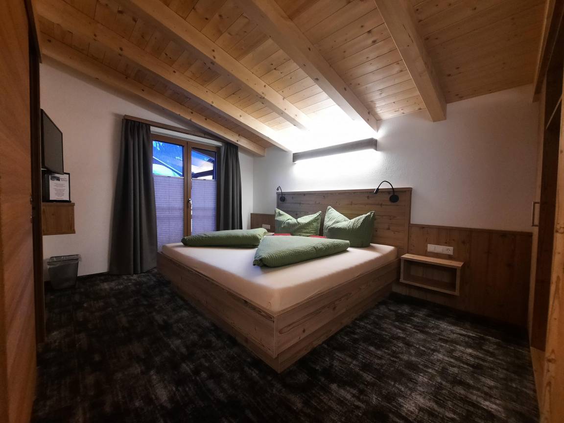 30 M² Appartement ∙ 1 Slaapkamer ∙ 3 Gasten - Längenfeld
