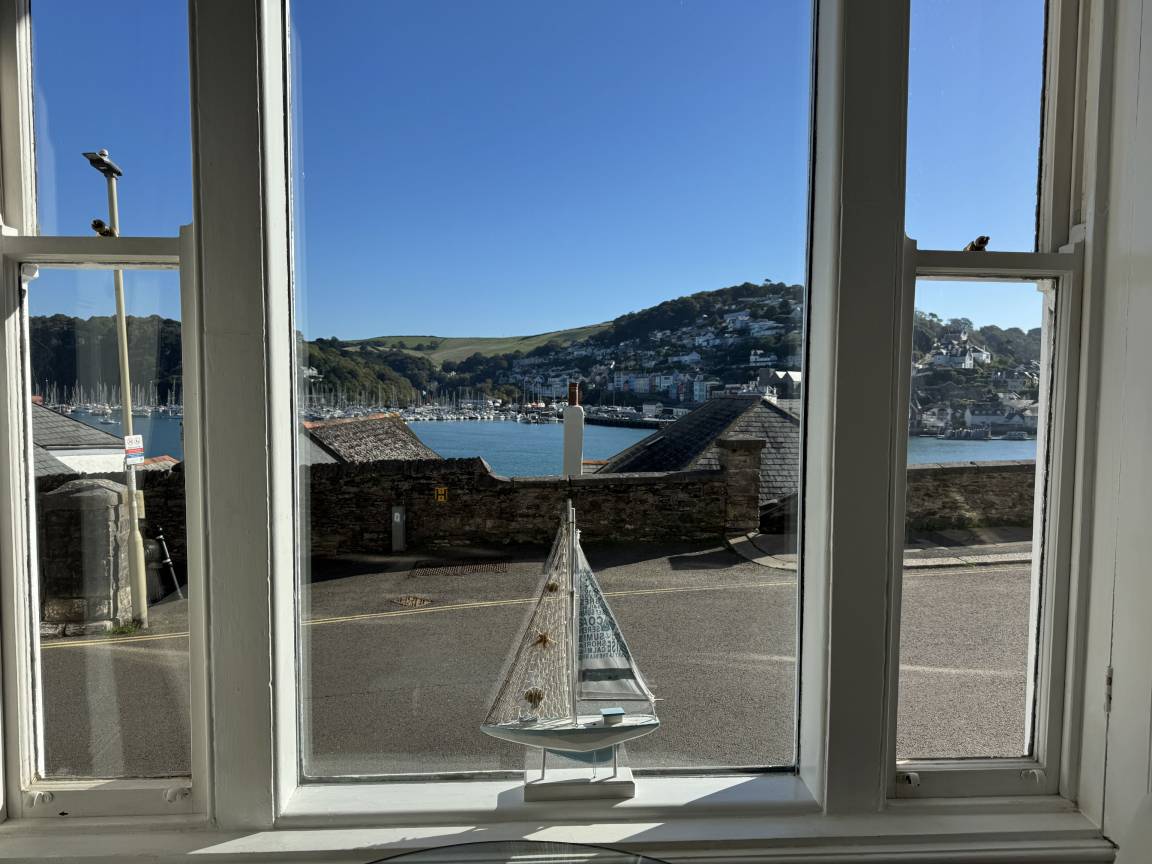 Cottage ∙ 2 Bedrooms ∙ 3 Guests - Dartmouth