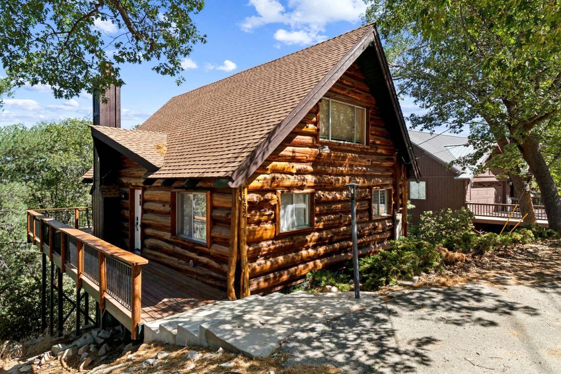 House ∙ 3 Bedrooms ∙ 8 Guests - Lake Arrowhead, CA