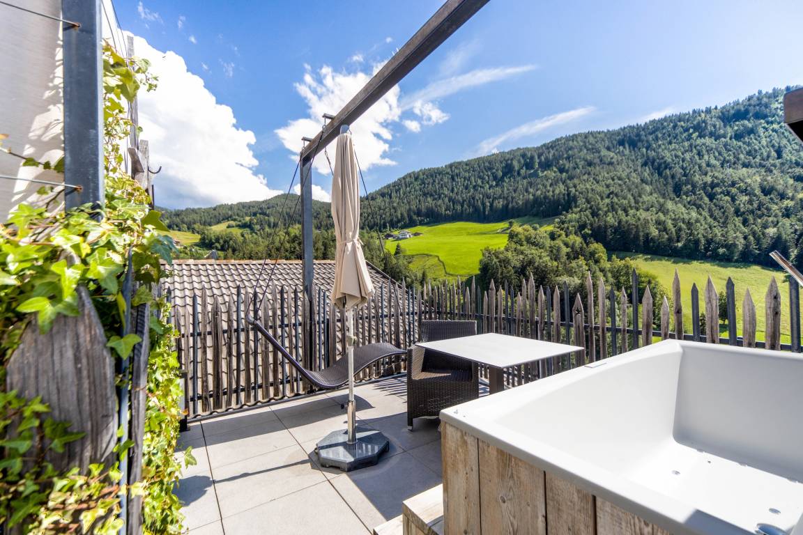 65 M² Ferienwohnung ∙ 2 Schlafzimmer ∙ 4 Gäste - Bozen