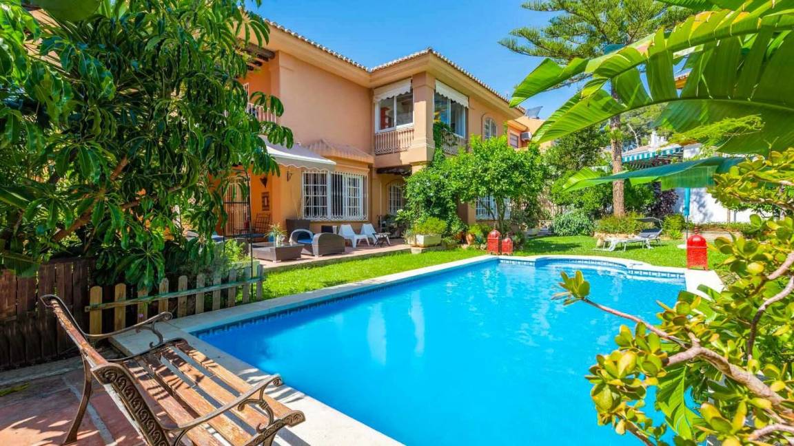 380 M² House ∙ 4 Bedrooms ∙ 8 Guests - Mijas