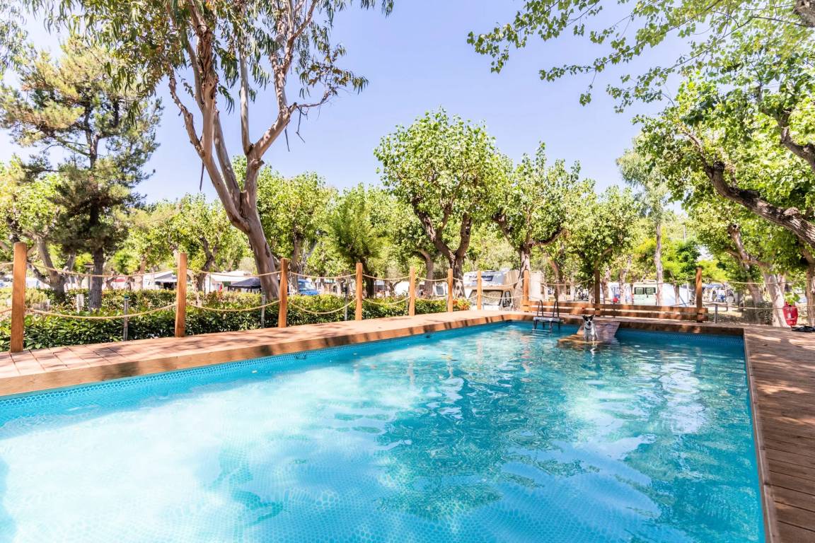 32 M² Caravan ∙ 2 Bedrooms ∙ 4 Guests - Abruzzo