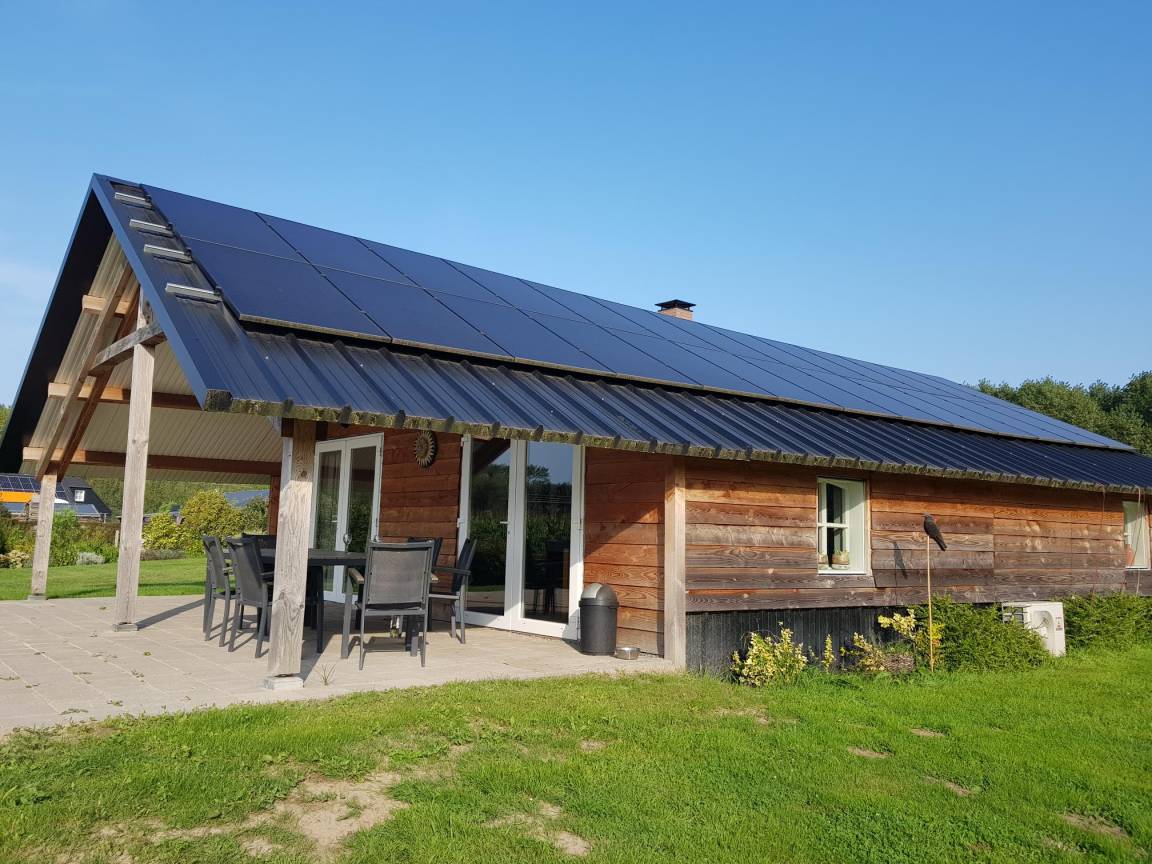 80 M² Bungalow ∙ 2 Slaapkamers ∙ 4 Gasten - 's-Hertogenbosch