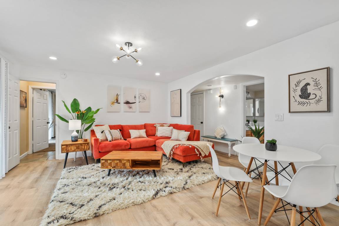 130 M² House ∙ 2 Bedrooms ∙ 6 Guests - Reno, NV