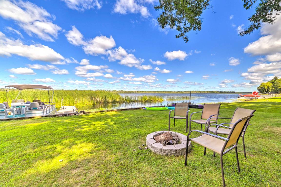 92 M² House ∙ 2 Bedrooms ∙ 6 Guests - Tawas City, MI