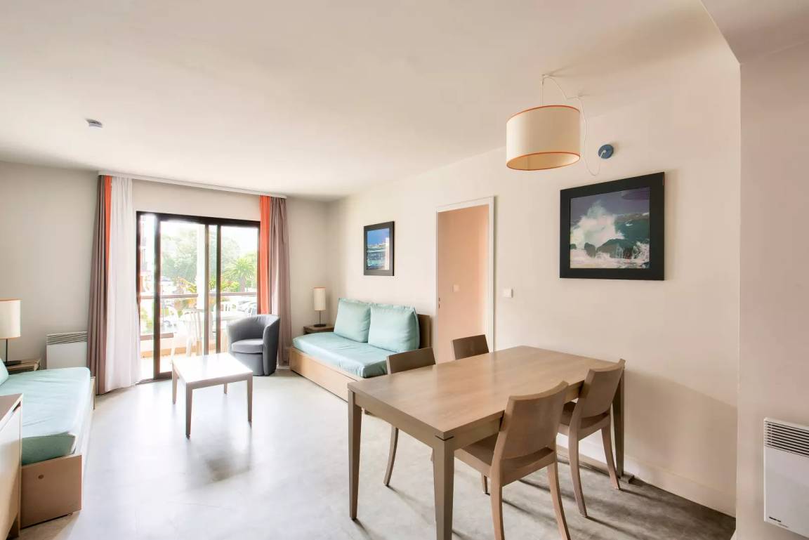 50 M² Appartement ∙ 2 Chambres ∙ 6 Personnes - Plage Saint Guirec