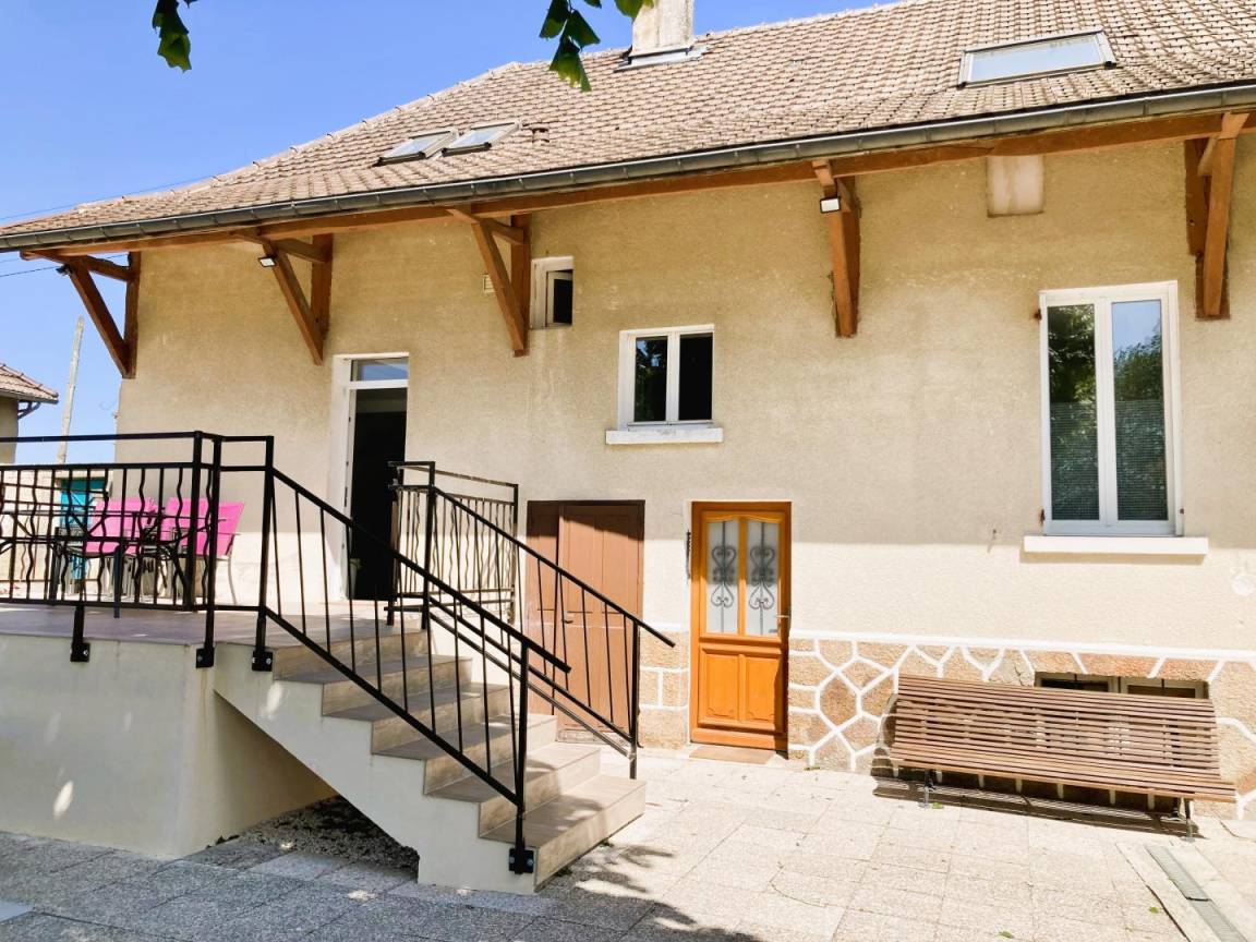 130 M² Gîte ∙ 5 Chambres ∙ 10 Personnes - Arcis-sur-Aube