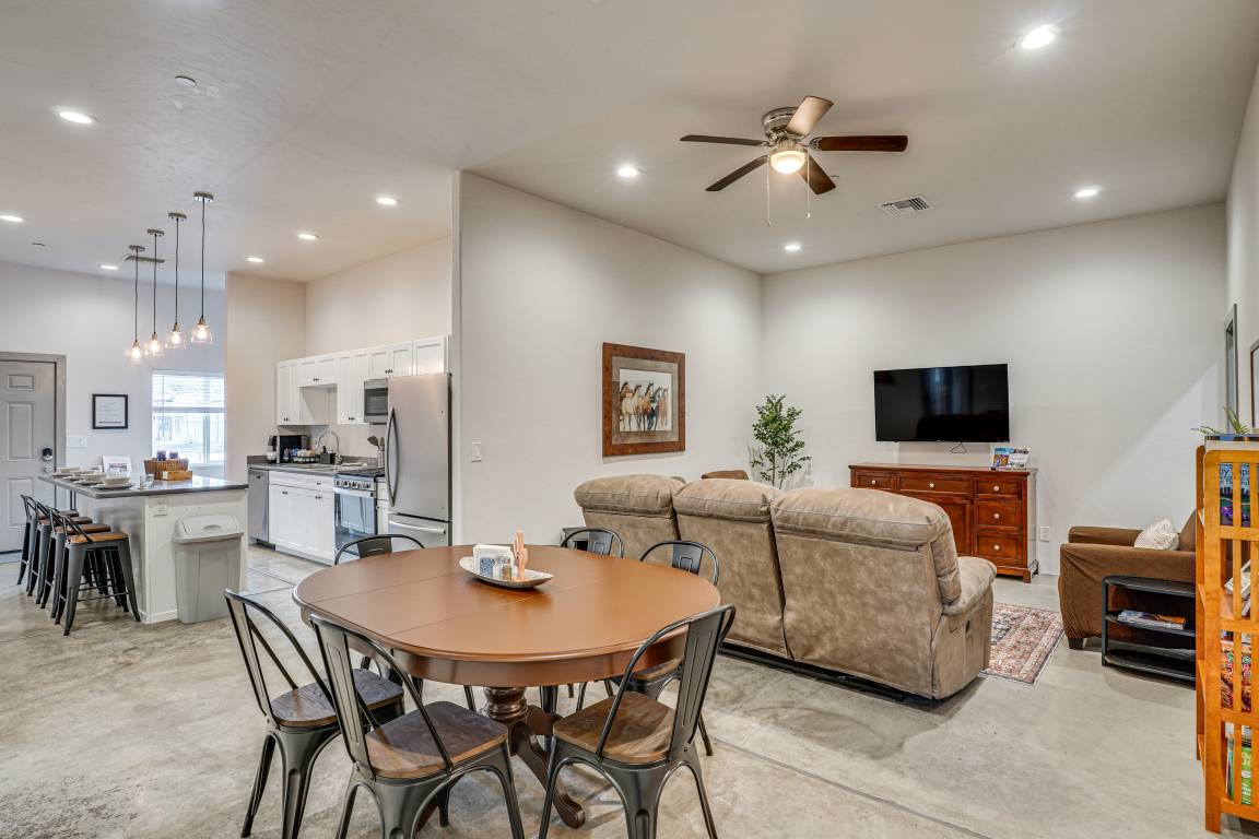 125 M² Apartamento ∙ 4 Habitaciones ∙ 8 Huéspedes - Tucson
