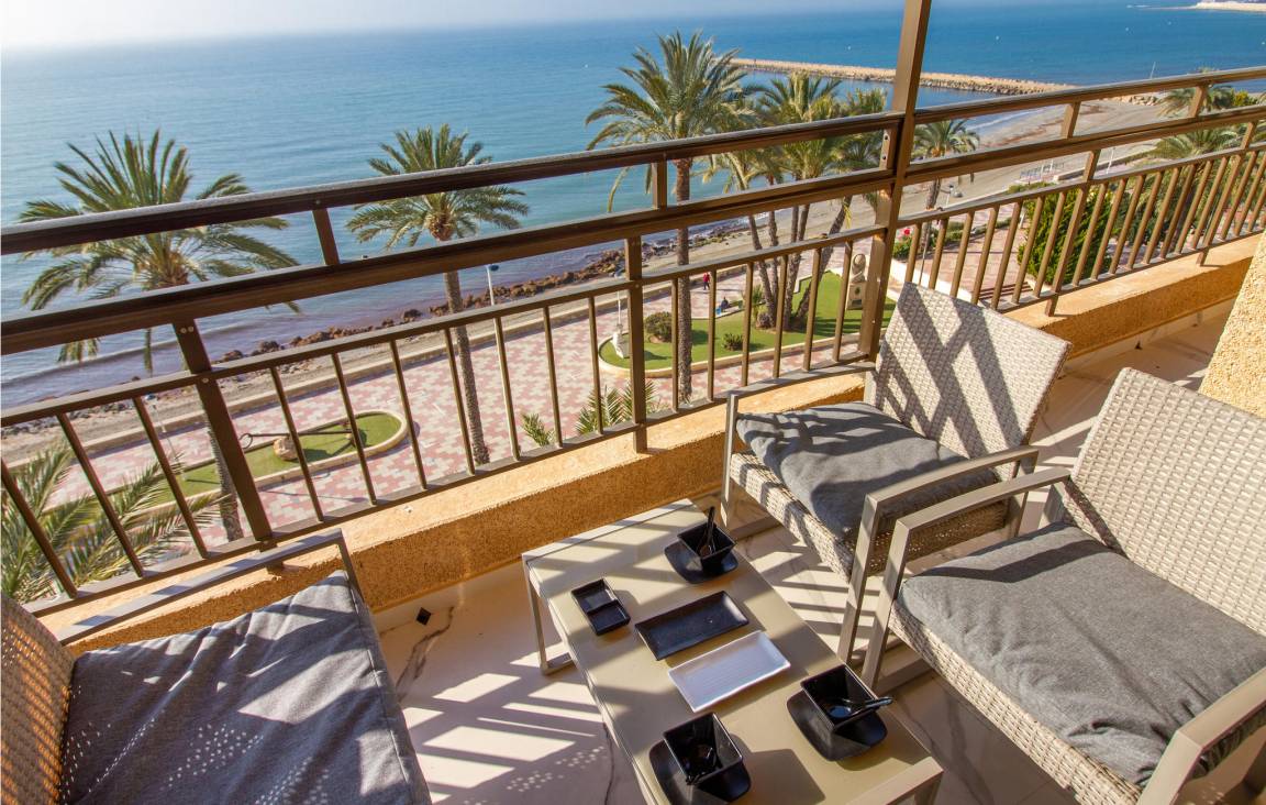 161 M² Apartment ∙ 4 Bedrooms ∙ 8 Guests - Santa Pola