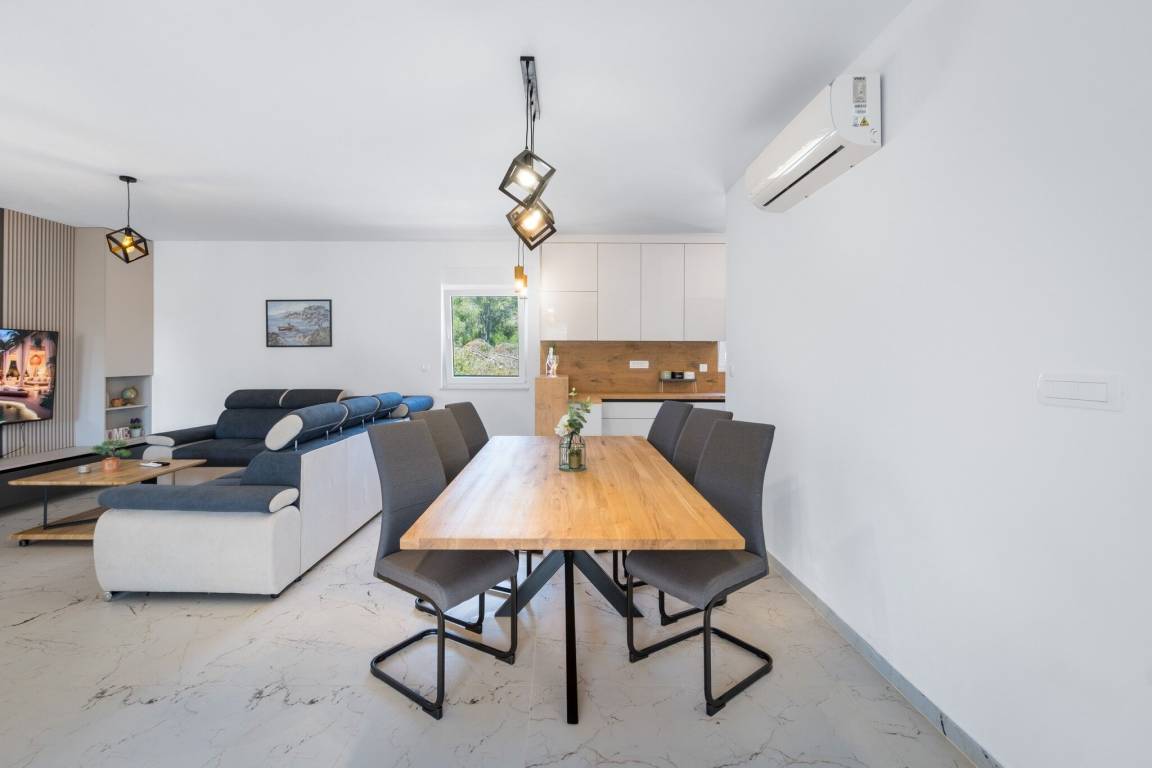 120 M² Huis ∙ 3 Slaapkamers ∙ 6 Gasten - Vir