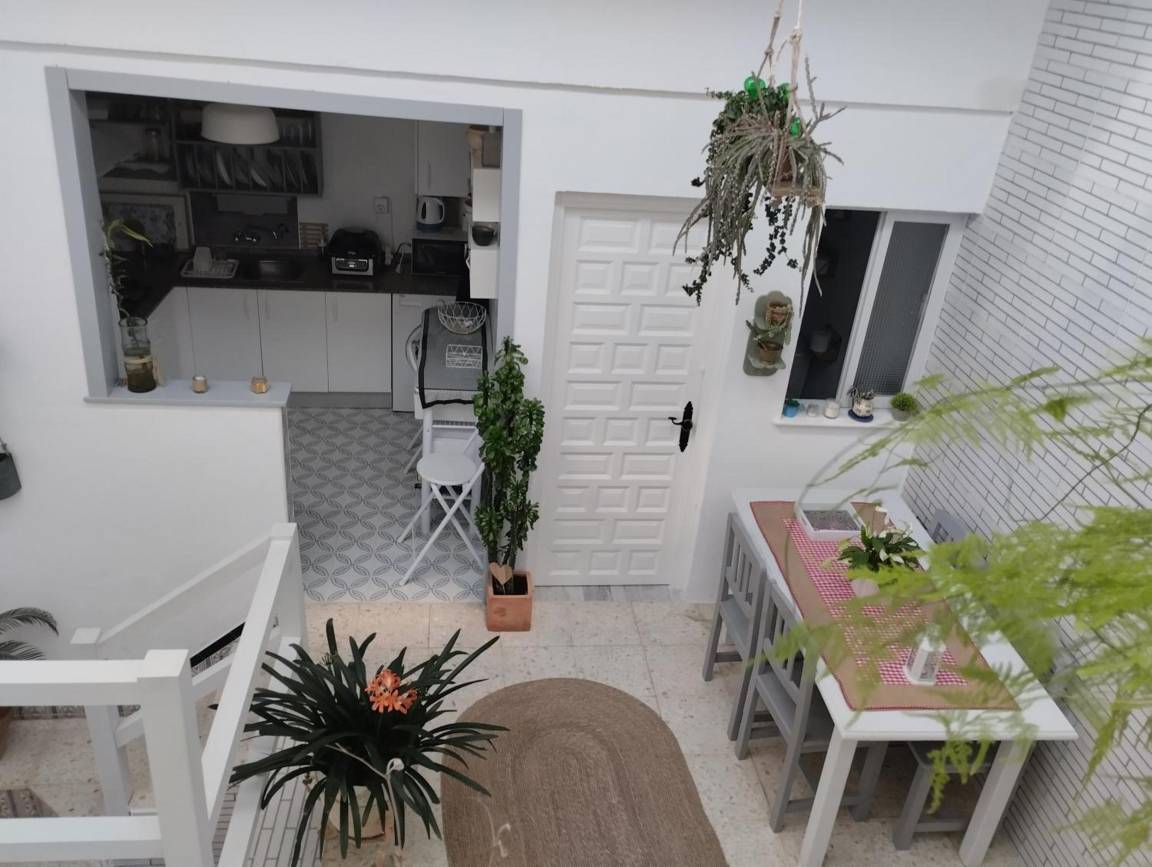 150 M² Apartamento ∙ 3 Habitaciones ∙ 6 Huéspedes - Alcalá de los Gazules