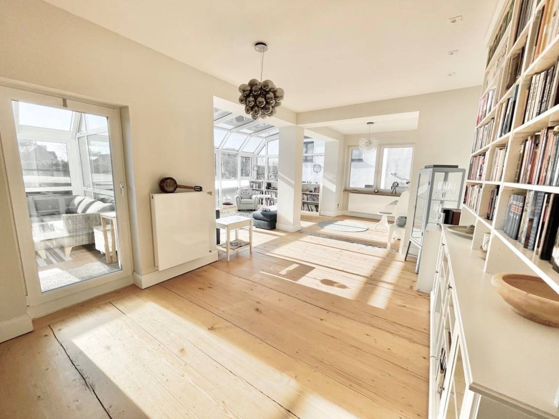 300 M² Casa ∙ 5 Habitaciones ∙ 8 Huéspedes - Bad Homburg
