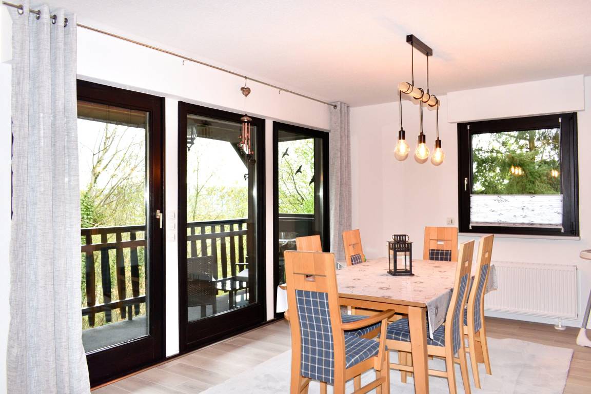 90 M² Ferienwohnung ∙ 3 Schlafzimmer ∙ 4 Gäste - Kirn