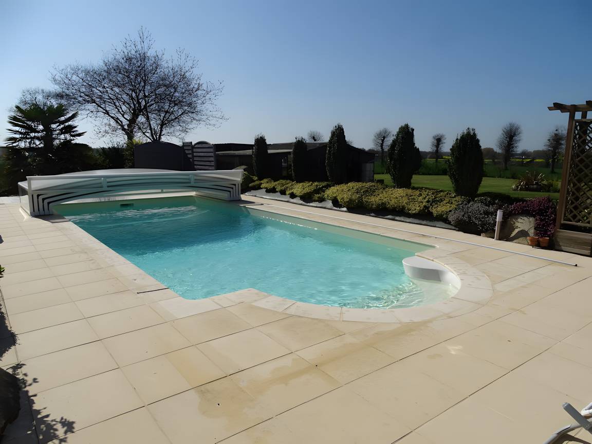 60 M² Huis ∙ 2 Slaapkamers ∙ 4 Gasten - Dinan