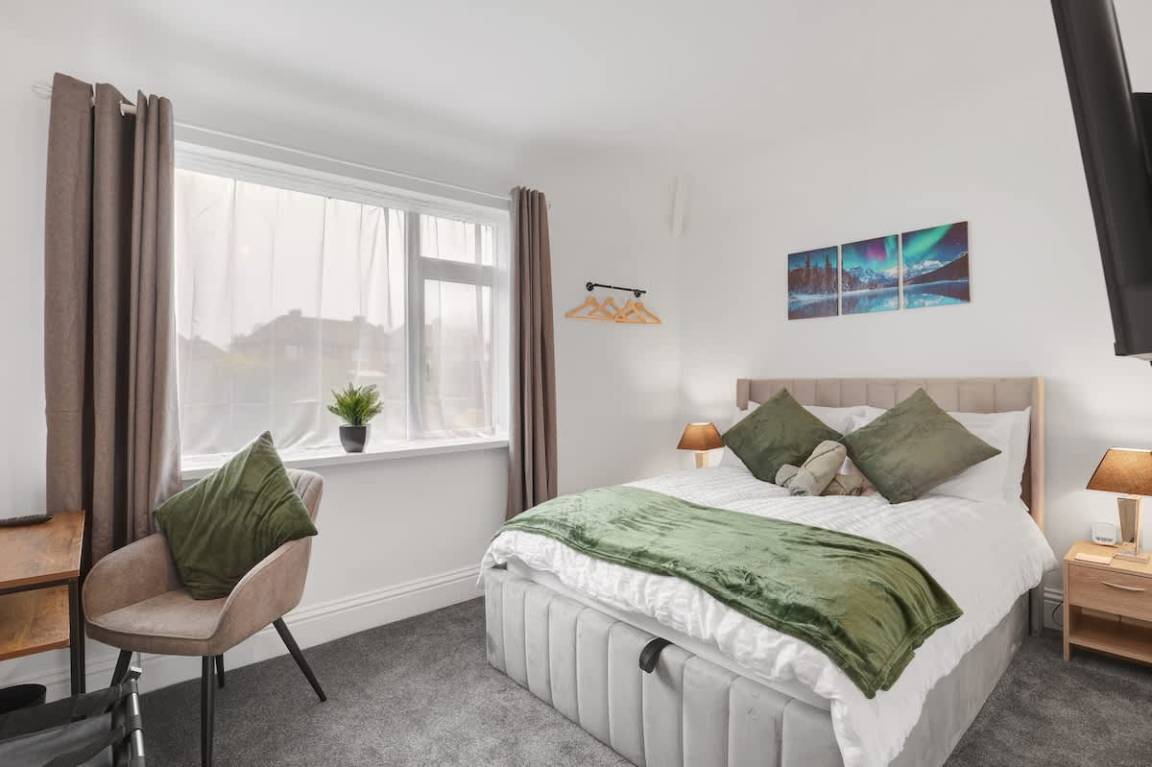 105 M² House ∙ 3 Bedrooms ∙ 7 Guests - Durham