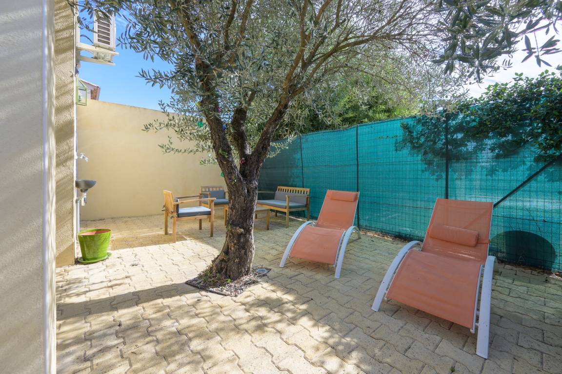 40 M² Ferienhaus ∙ 1 Schlafzimmer ∙ 2 Gäste - Orange