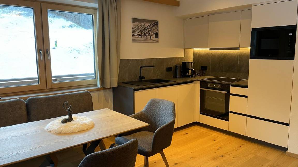 35 M² Ferienwohnung ∙ 1 Schlafzimmer ∙ 2 Gäste - Holzgau