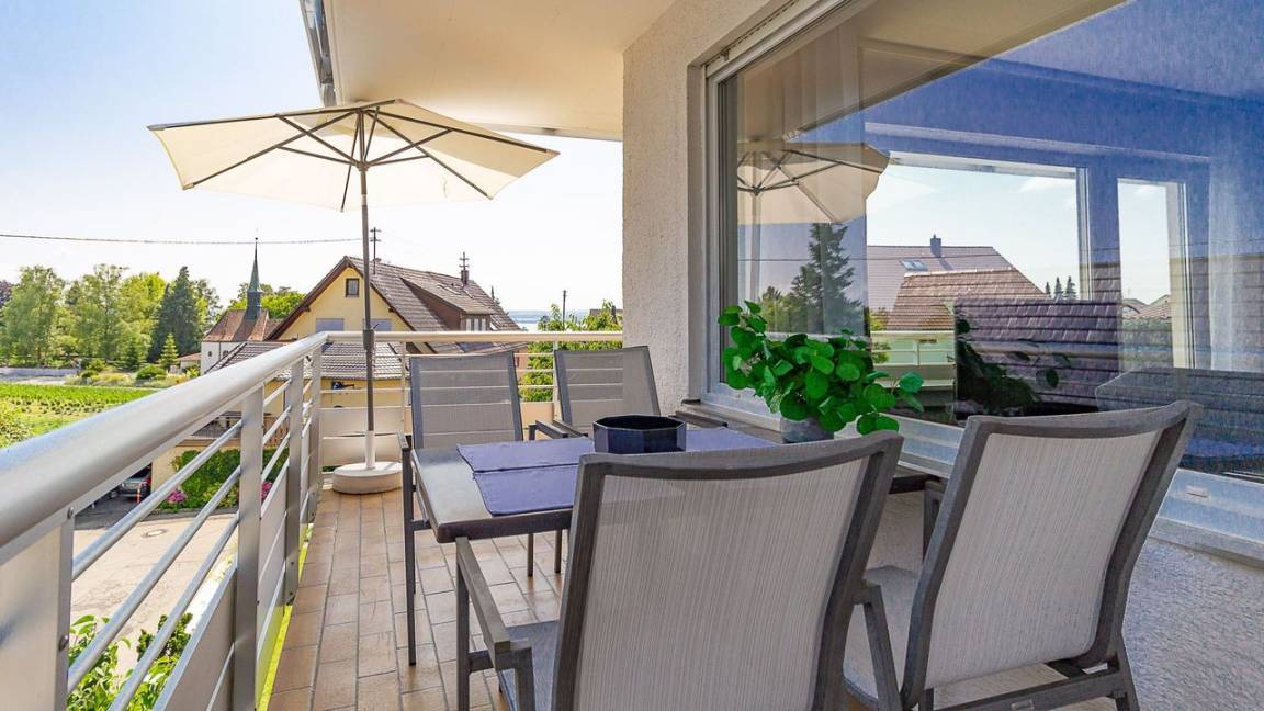 116 M² Ferienwohnung ∙ 3 Schlafzimmer ∙ 6 Gäste - Meersburg