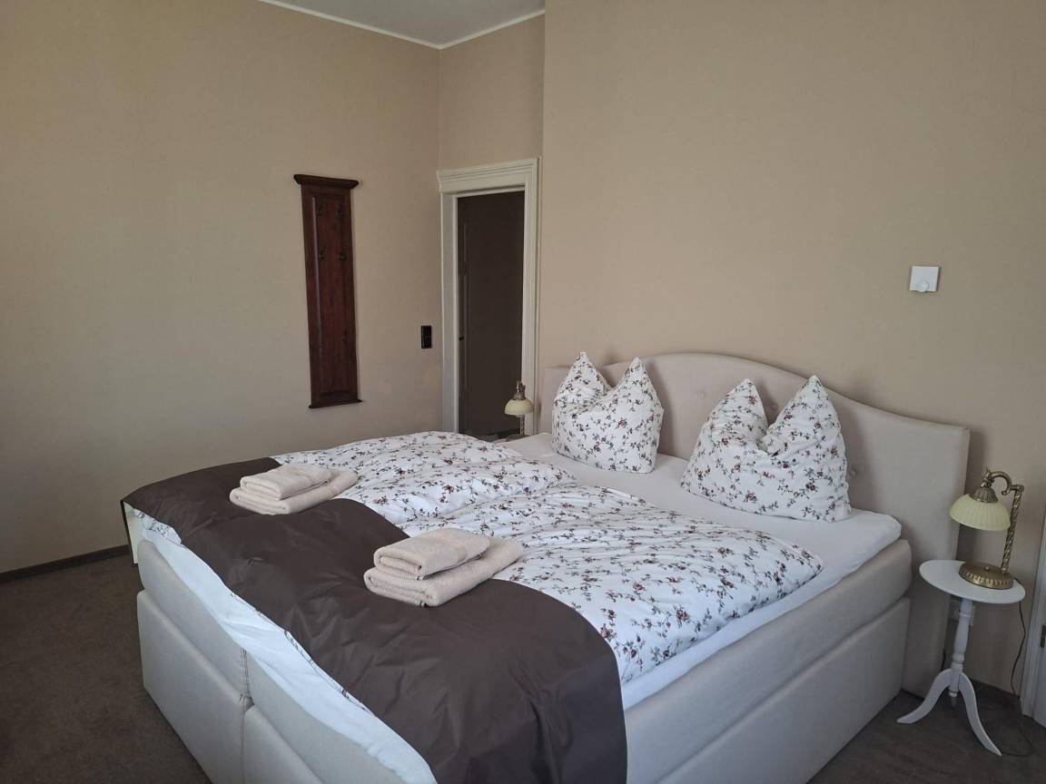 18 M² Hotel ∙ 2 Guests - Eisenberg