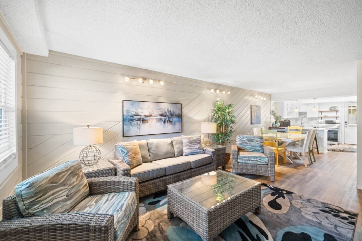 91 M² Condo ∙ 2 Bedrooms ∙ 4 Guests - Fort Walton Beach, FL