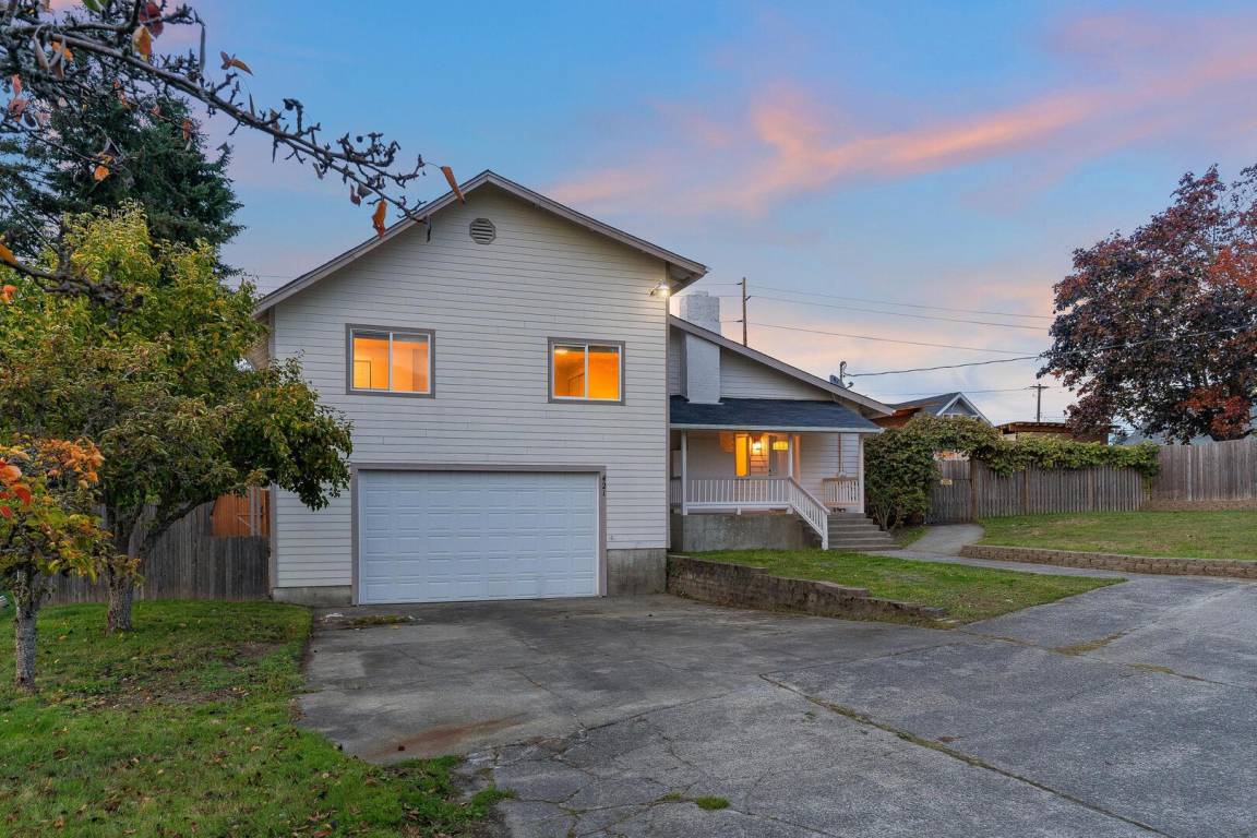 221 M² House ∙ 6 Bedrooms ∙ 12 Guests - Tacoma, WA