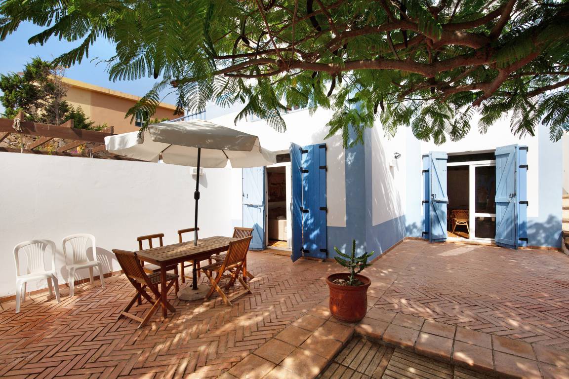 210 M² Villa ∙ 4 Bedrooms ∙ 7 Guests - Corralejo