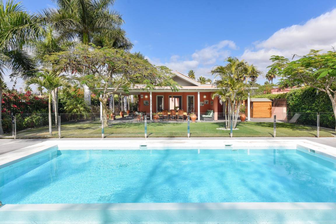 250 M² Villa ∙ 4 Chambres ∙ 8 Personnes - Maspalomas