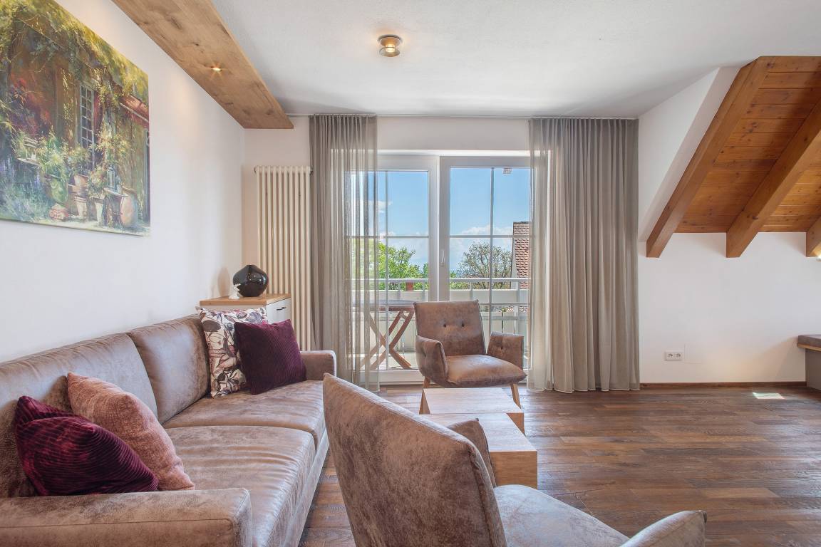 57 M² Ferienwohnung ∙ 2 Schlafzimmer ∙ 5 Gäste - Stetten