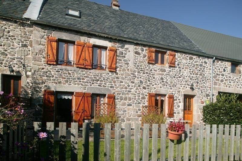 96 M² Gîte ∙ 2 Chambres ∙ 5 Personnes - Besse-et-Saint-Anastaise