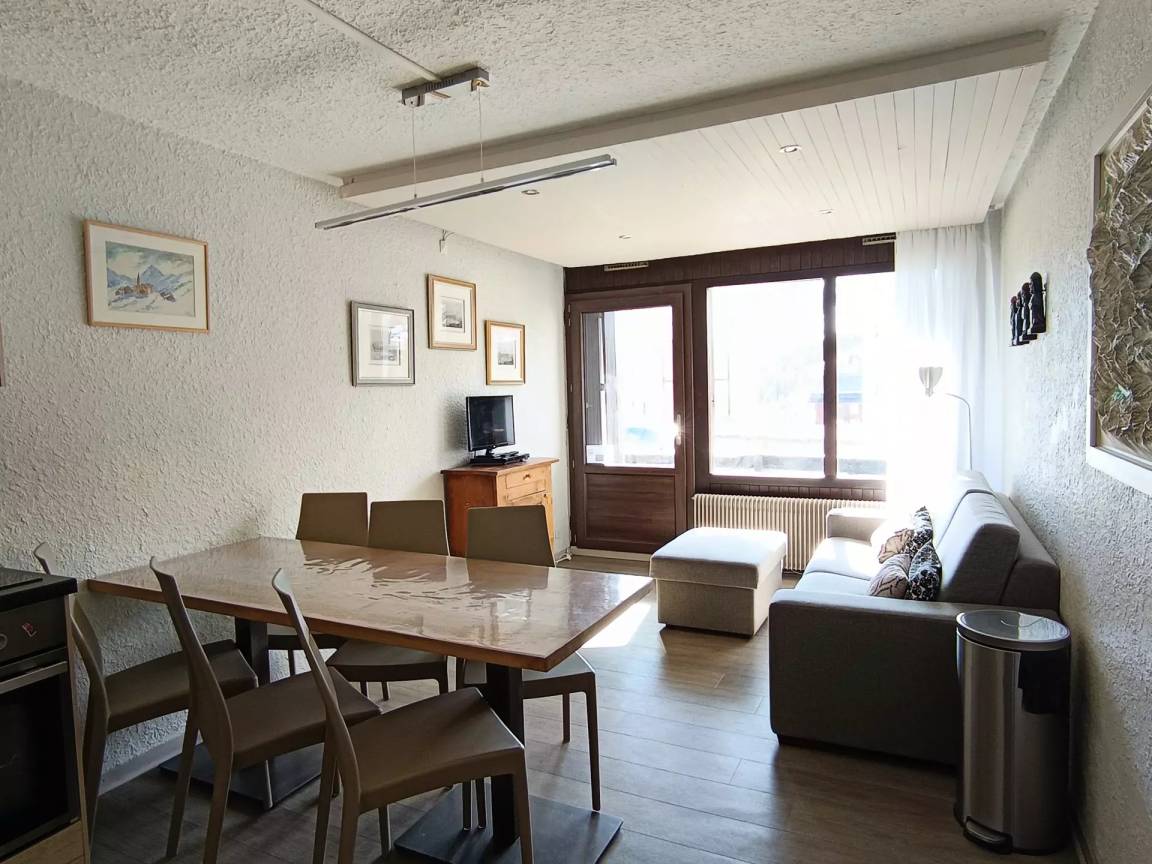 64 M² Apartamento ∙ 3 Habitaciones ∙ 8 Huéspedes - Montgenèvre