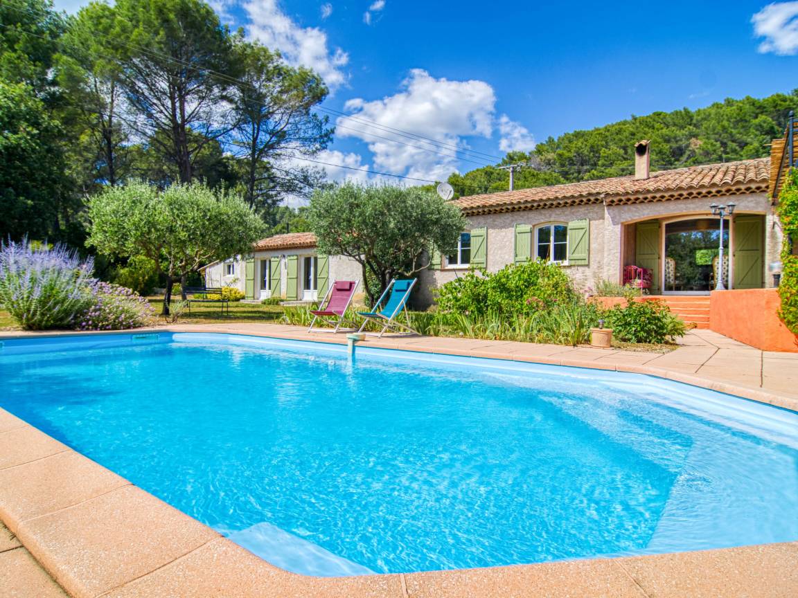 180 M² House ∙ 4 Bedrooms ∙ 8 Guests - Draguignan