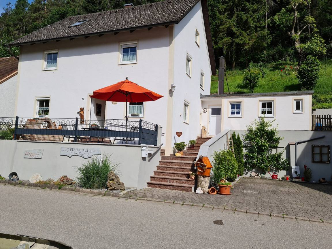 90 M² House ∙ 2 Bedrooms ∙ 4 Guests - Dietfurt
