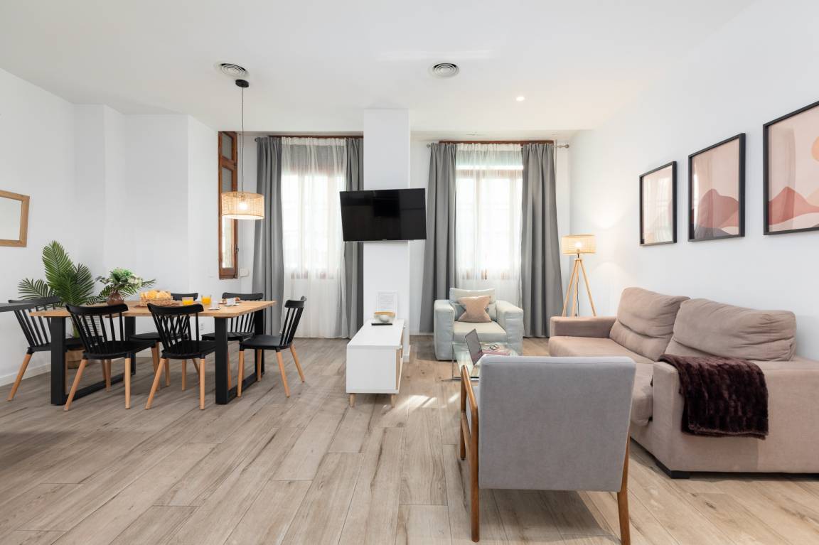 90 M² Apartamento ∙ 2 Habitaciones ∙ 6 Huéspedes - Plaza de Toros de Valencia