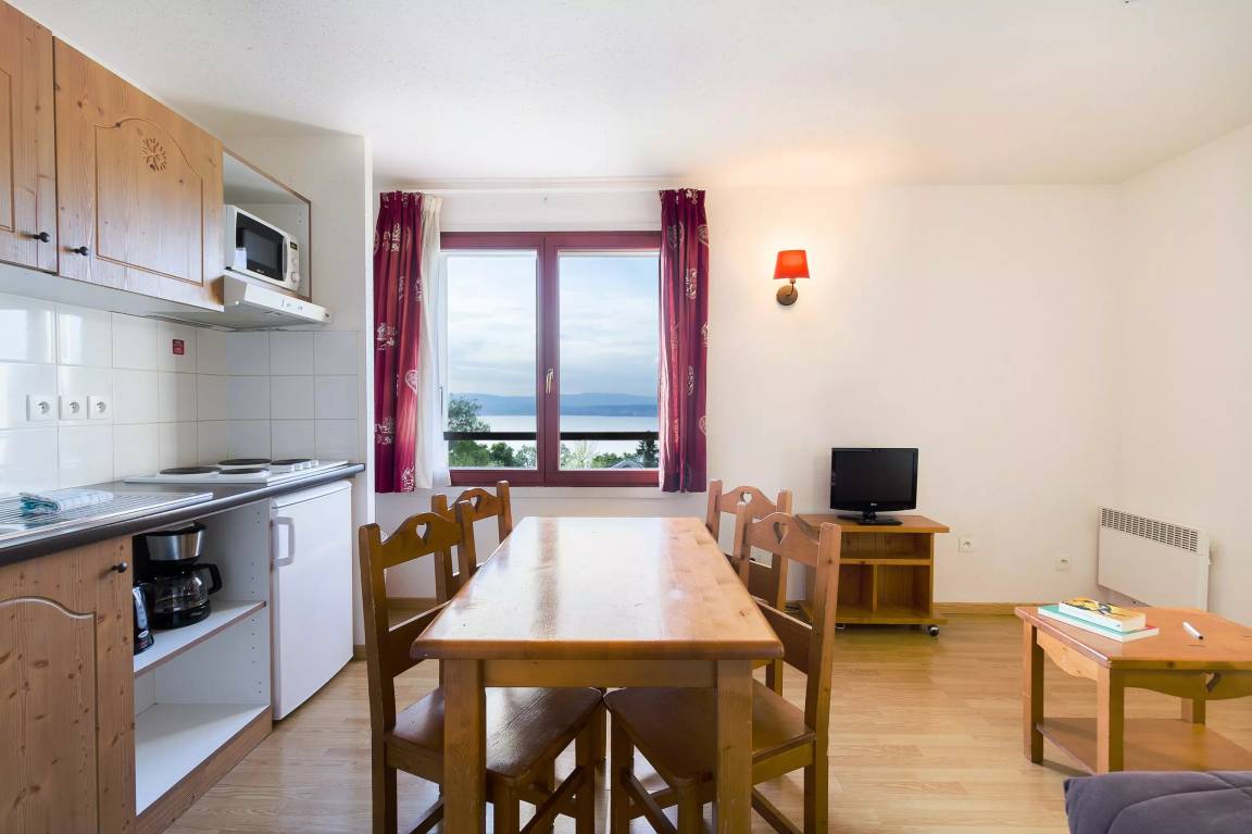 25 M² Appartement ∙ 1 Slaapkamer ∙ 4 Gasten - Morges