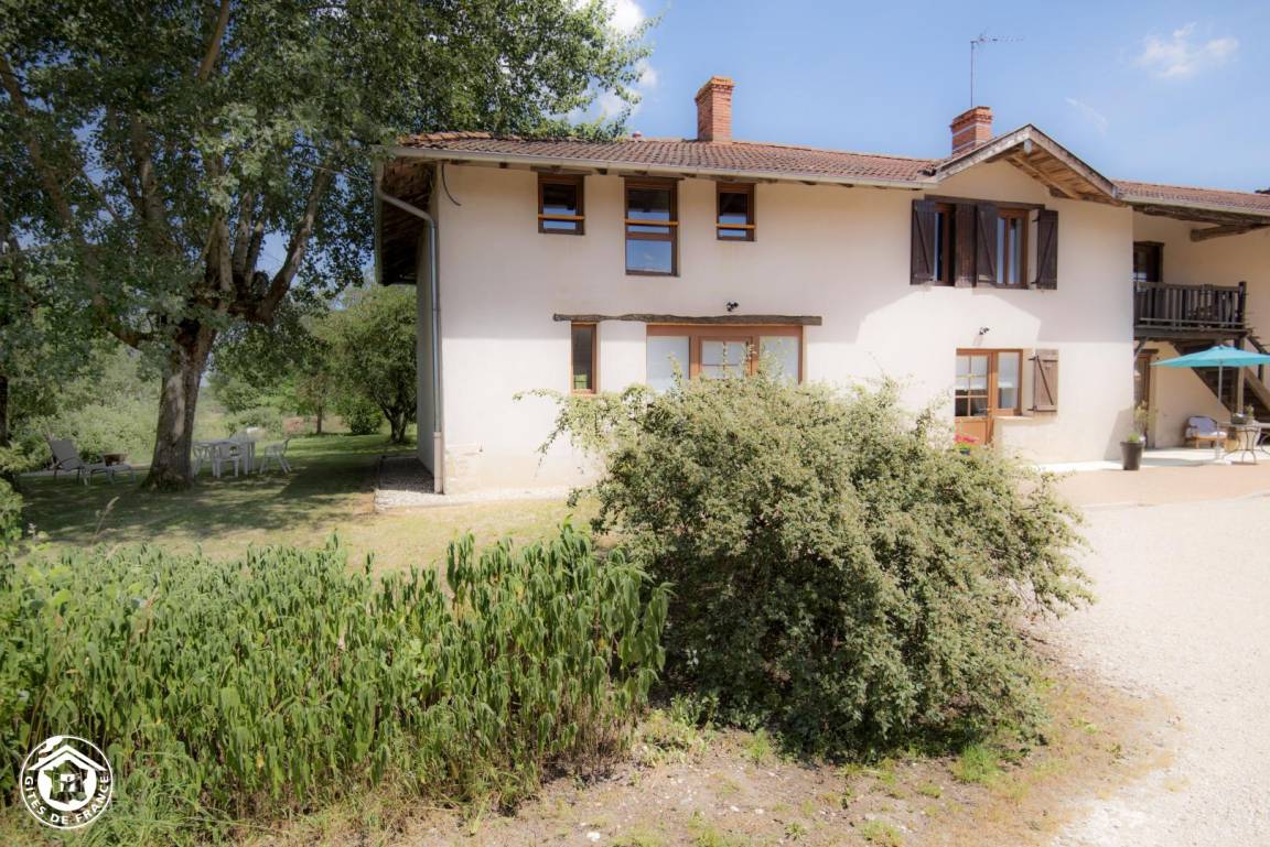 102 M² Gîte ∙ 3 Chambres ∙ 5 Personnes - Vonnas