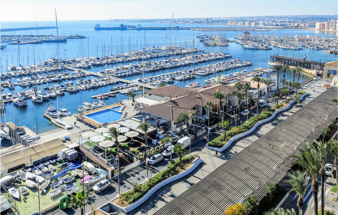93 M² Apartment ∙ 2 Bedrooms ∙ 4 Guests - Torre La Mata