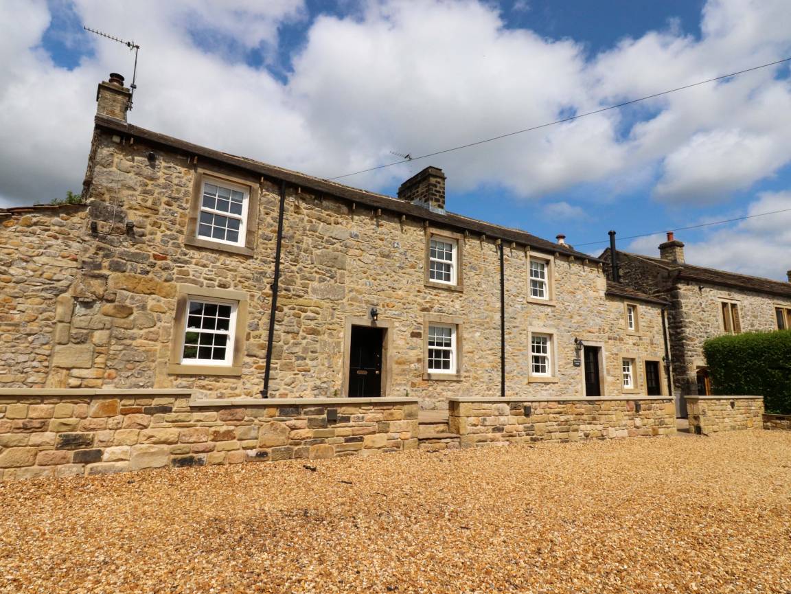 Cottage ∙ 3 Bedrooms ∙ 6 Guests - Skipton