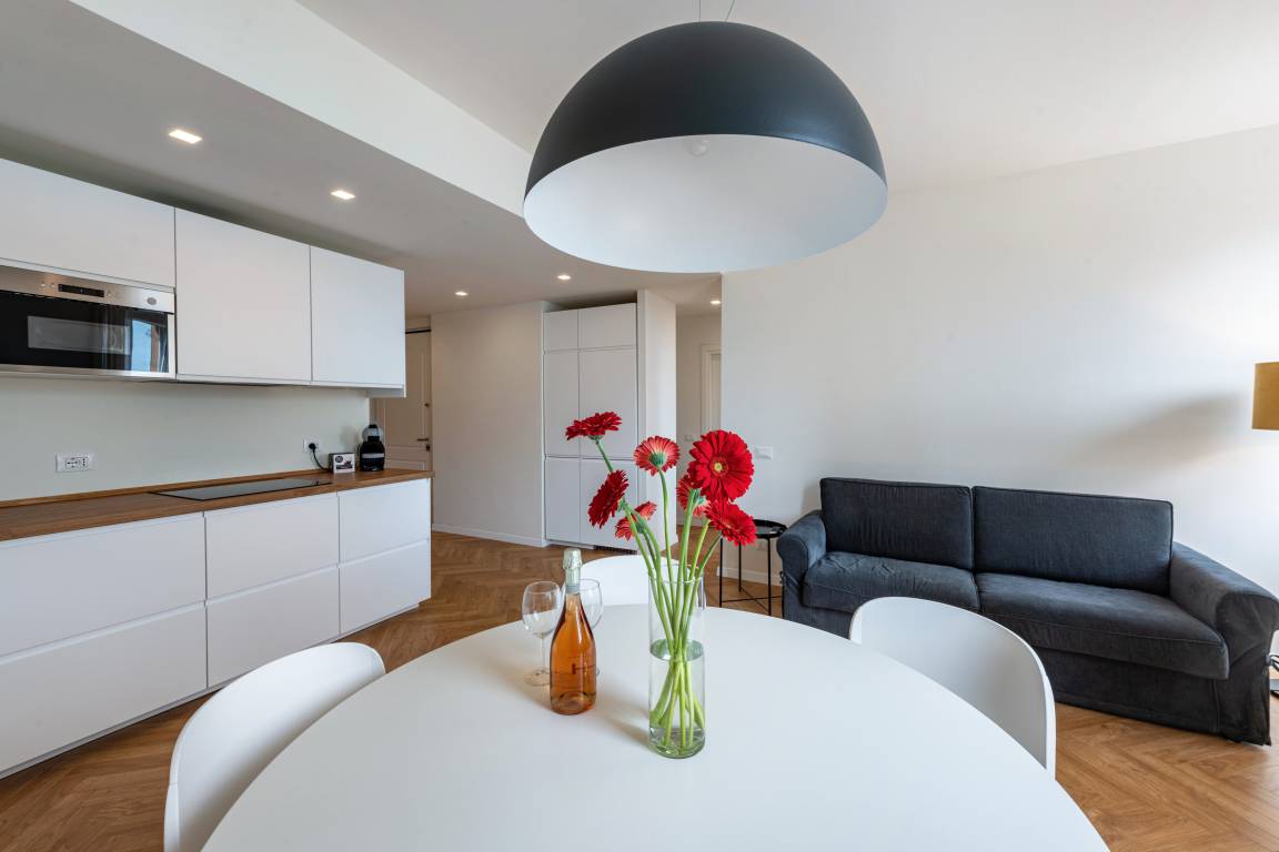 90 M² Appartement ∙ 3 Chambres ∙ 6 Personnes - Salò