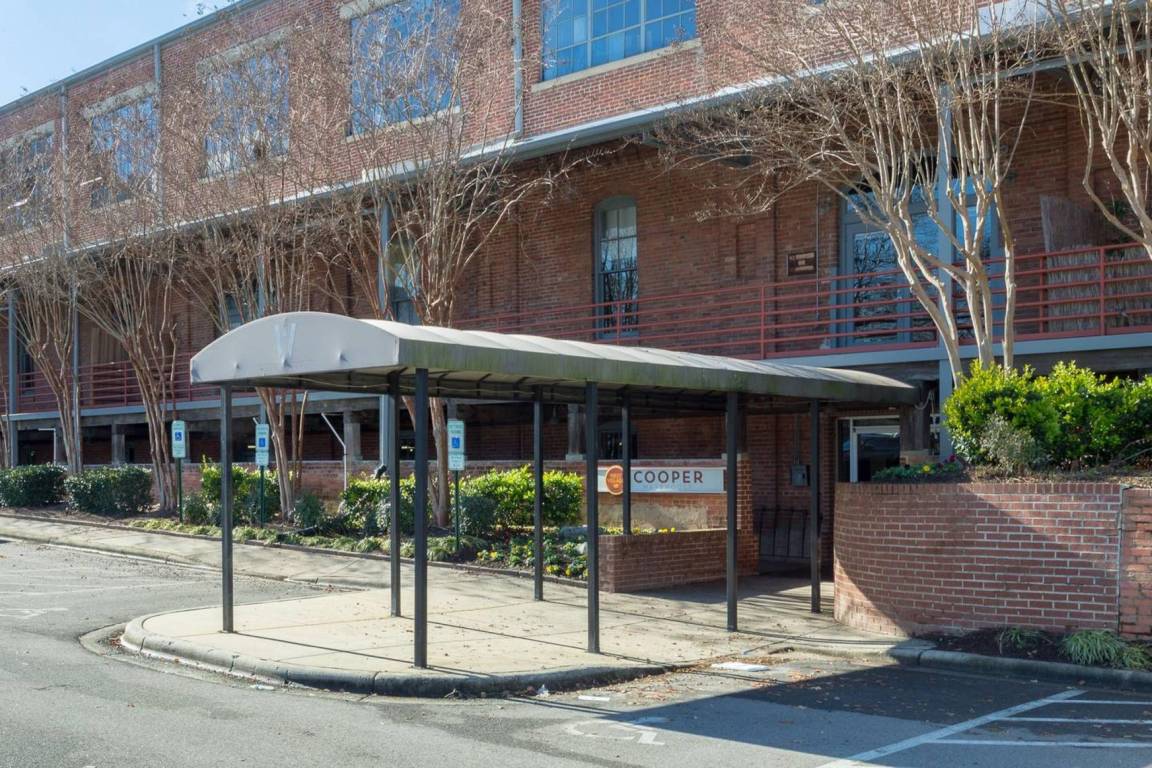 81 M² Apartment ∙ 2 Bedrooms ∙ 6 Guests - Duke University, Durham