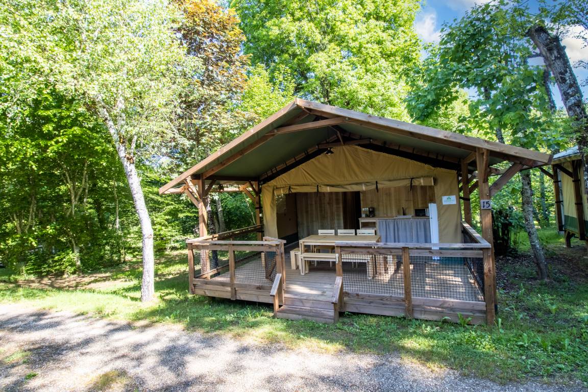 35 M² Camping ∙ 1 Chambre ∙ 2 Personnes - Vitrac